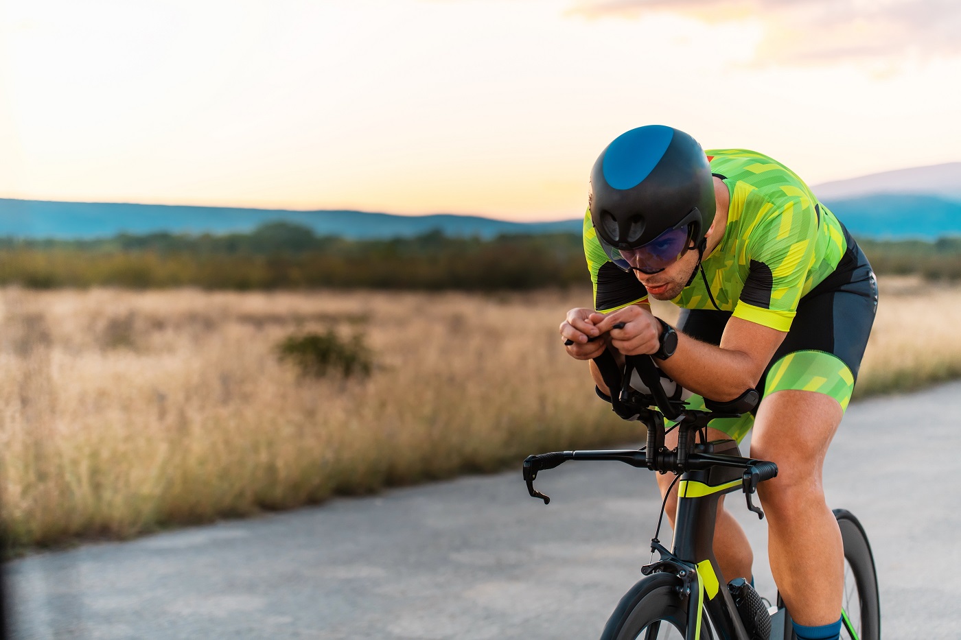 The Triathlete's Guide to Aero Bars: Science of Aerodynamics